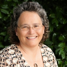 Sandy Nicholson Oast | The Phoenix Company